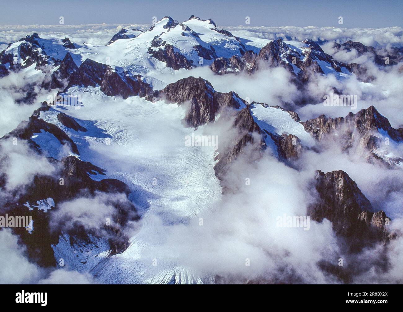 Aerial photo of olympic mountains hi-res stock photography and images ...