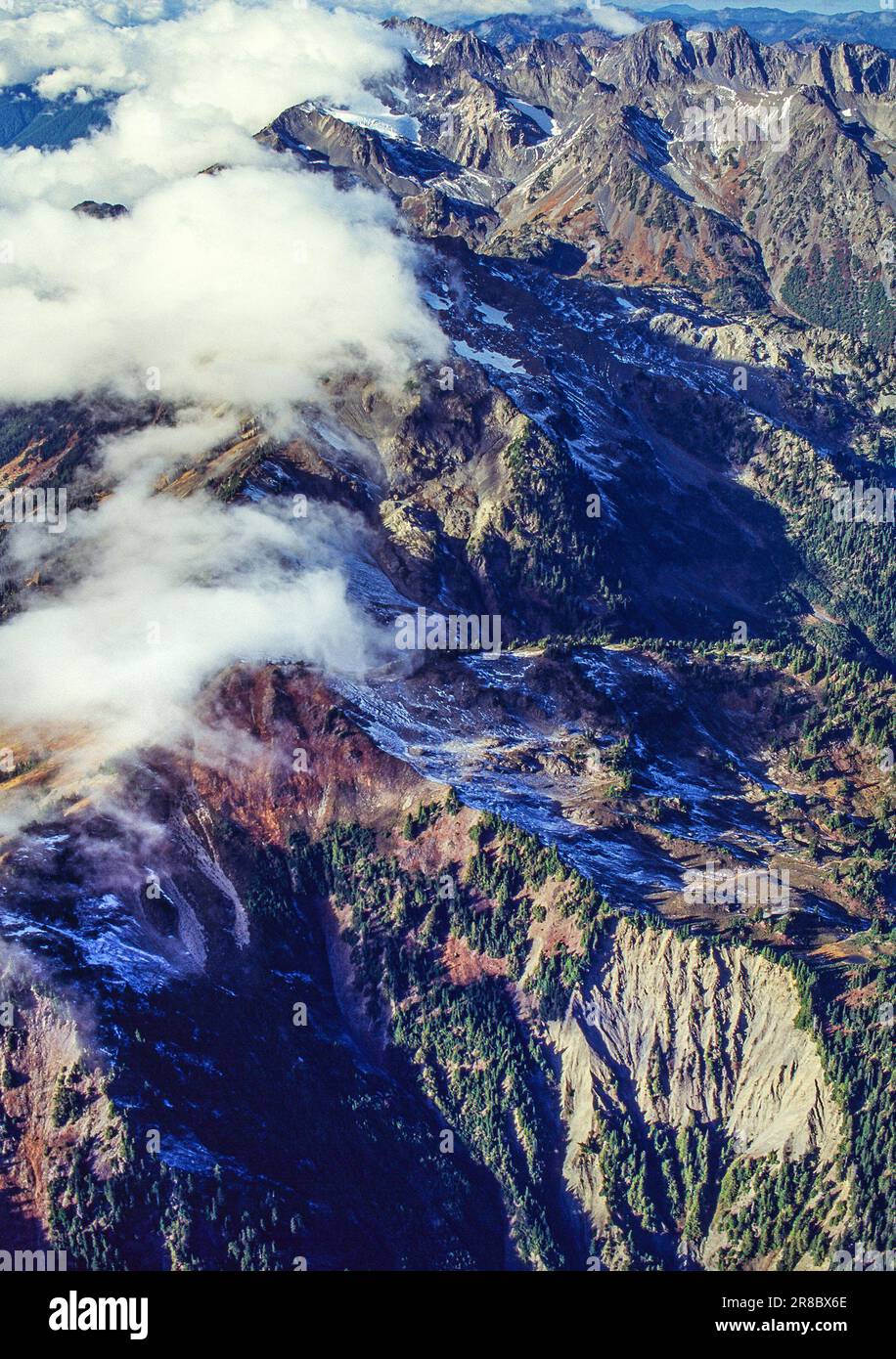 Aerial photo of olympic mountains hi-res stock photography and images ...