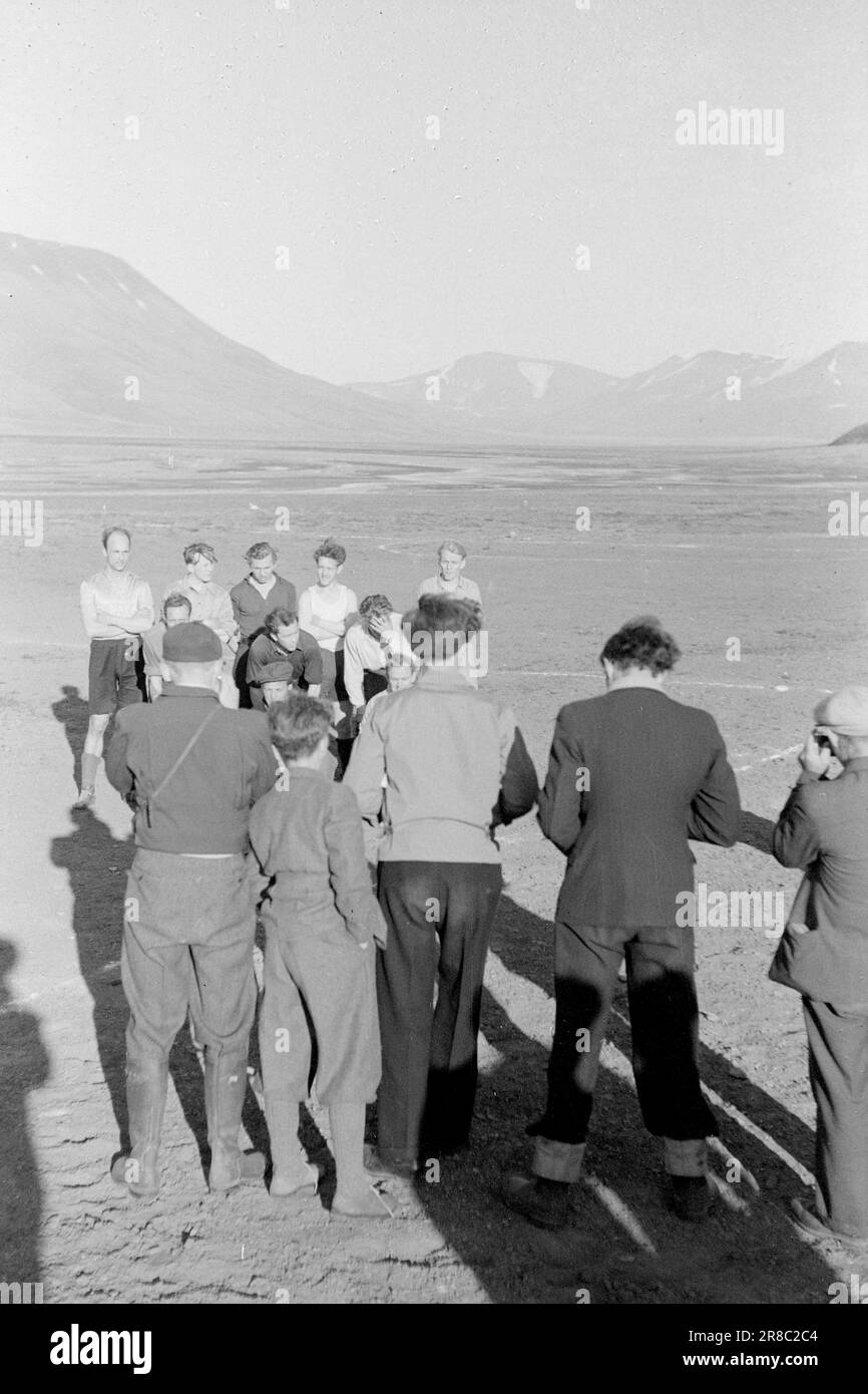 Actual 18-1947: SvalbardNorwegian outpost in the Arctic Ocean Currently ...