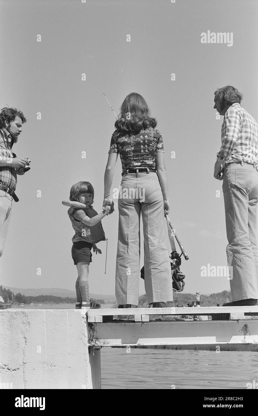 Current 21 - 1974: Wenche at homeWenche Myhre - from storming success ...