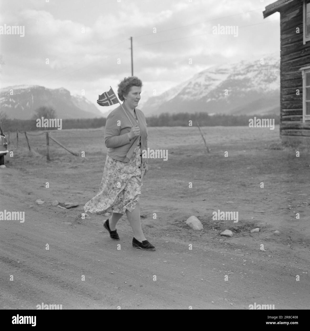 Current 24-5-1960: Historical 17 May picture 20 years later 20 years ...