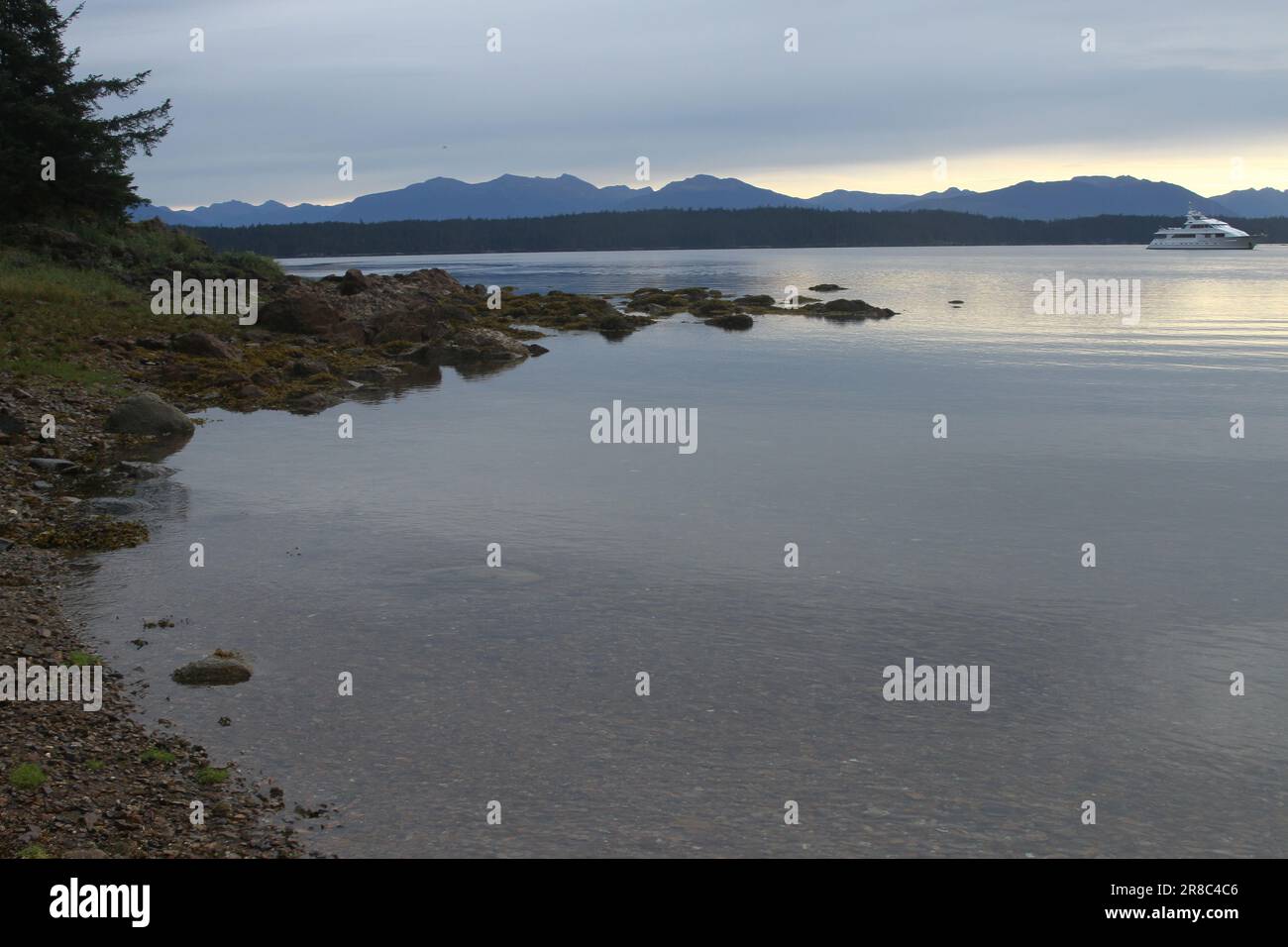 Alaska's inner passage; admiralty island; pack creek; Pavlov lake and ...