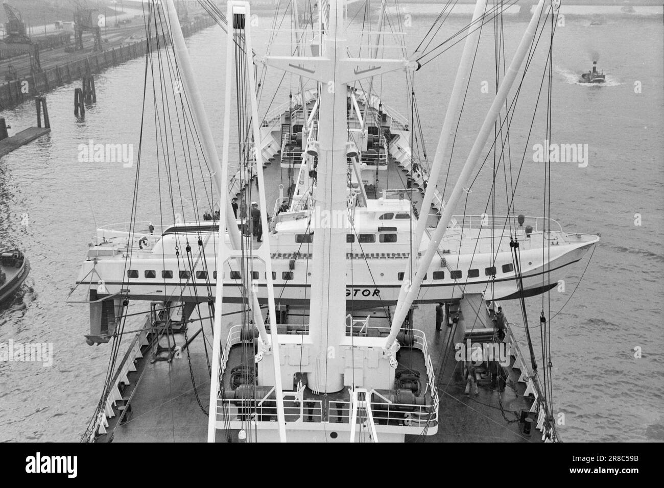 Current 26-4-1960: Water under the wings Norway's first hydrofoil boat ...