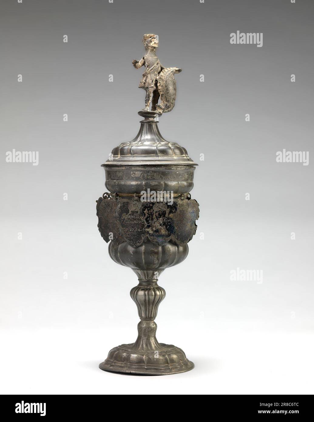 Guild emblems hi-res stock photography and images - Alamy