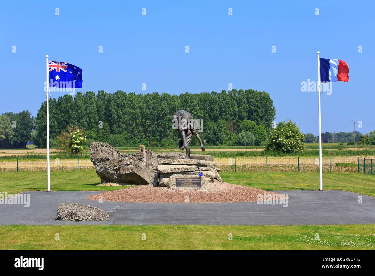 The Cobbers Memorial (1998) by Peter Corlett at the Australian Memorial ...