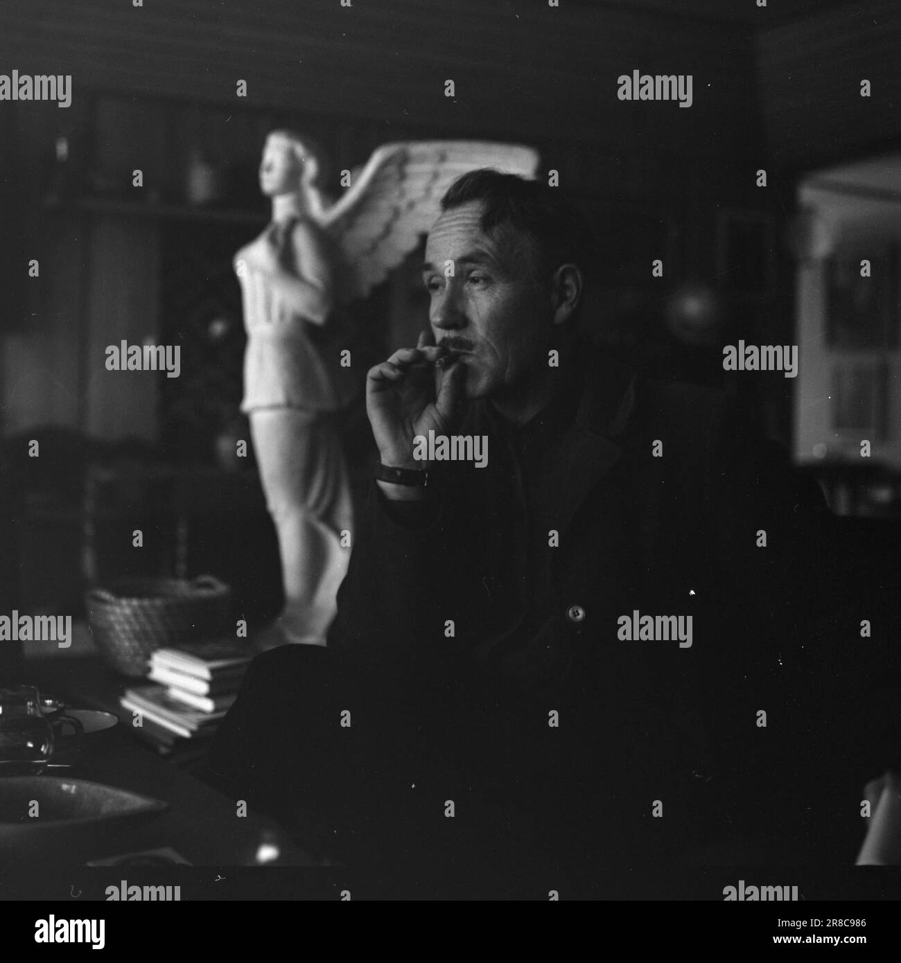 Actual 53-12-1960: "A dangerous morality, madam" Trygstad in Norderhov ...