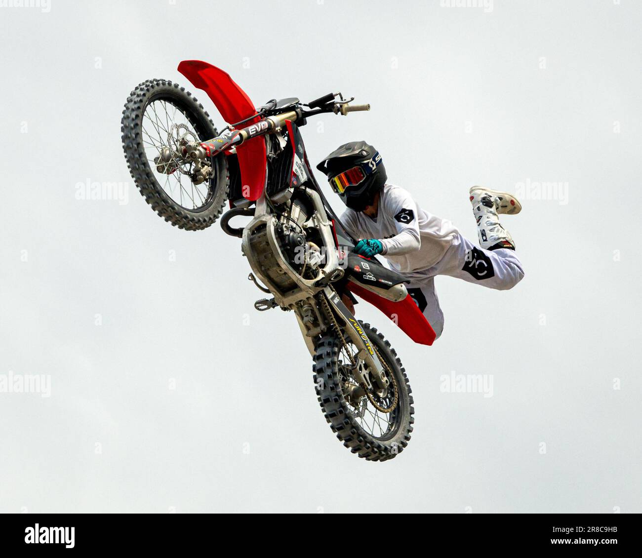 Amazing dirt bike tricks Stock Photo - Alamy