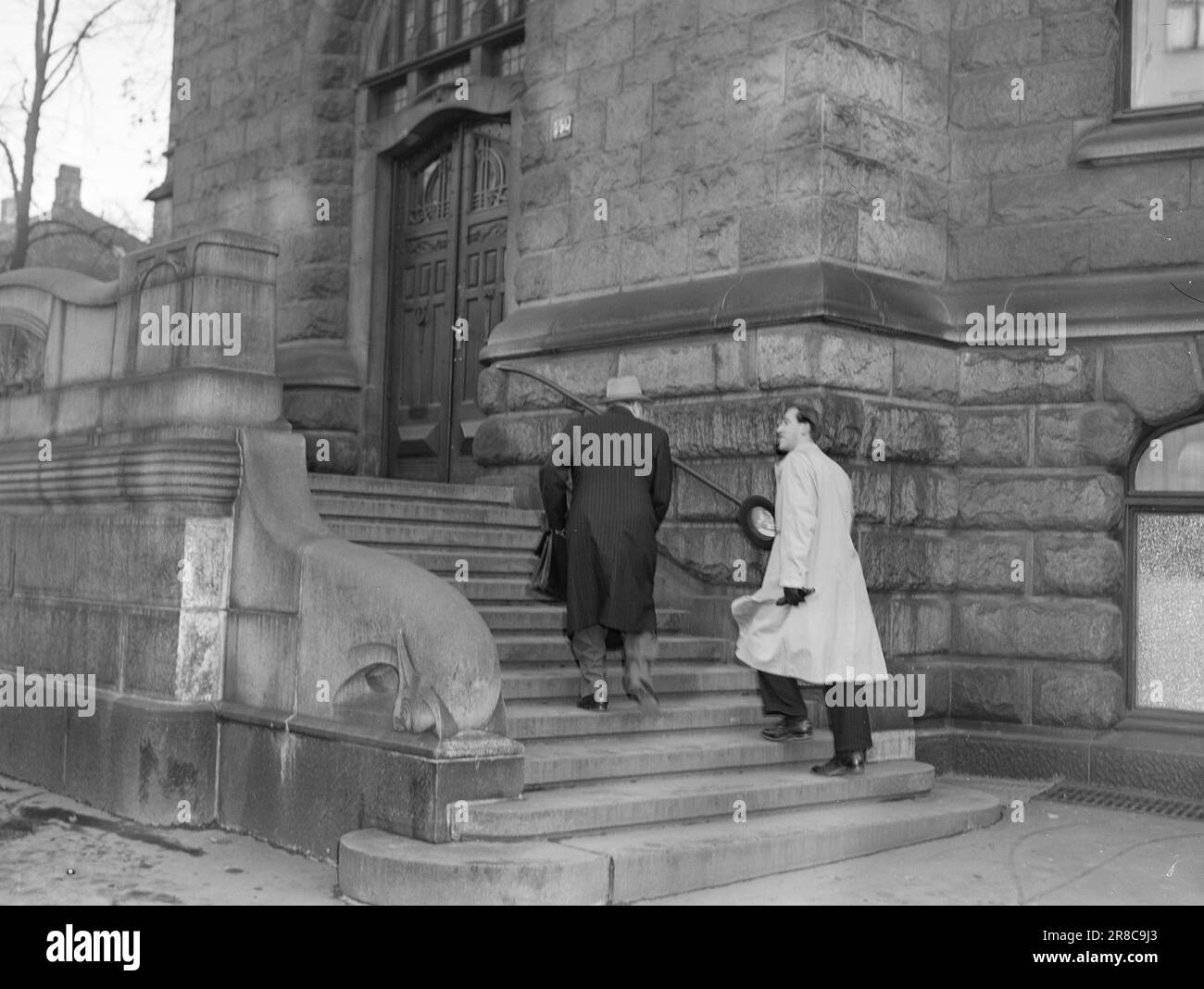 Early voting place Black and White Stock Photos & Images - Alamy