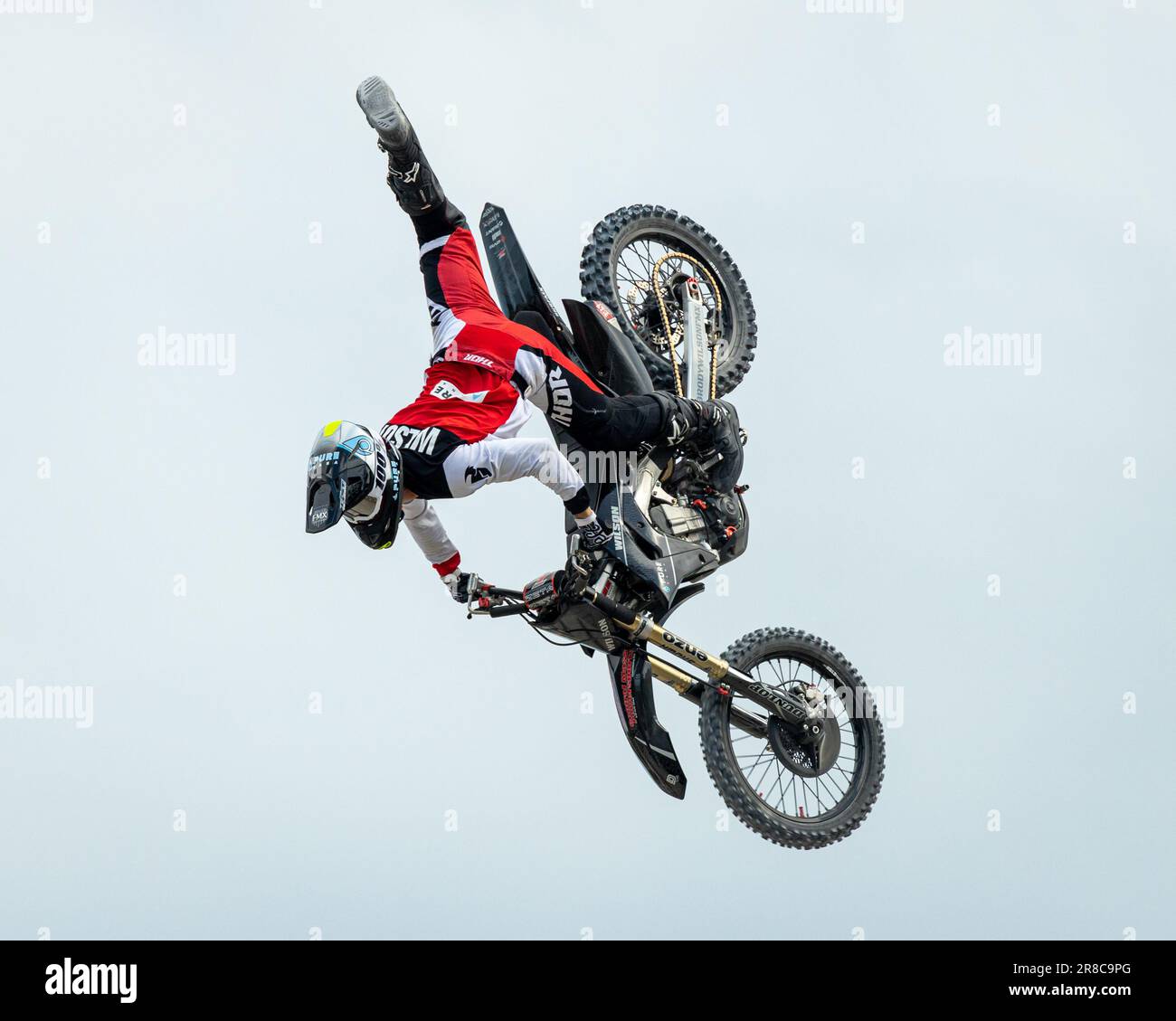 Amazing dirt bike tricks Stock Photo - Alamy