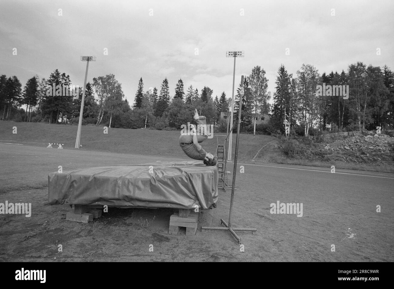 Current 34 - 5 - 1974: Falkum goes liveStud. with. Leif Roar Falkum ...