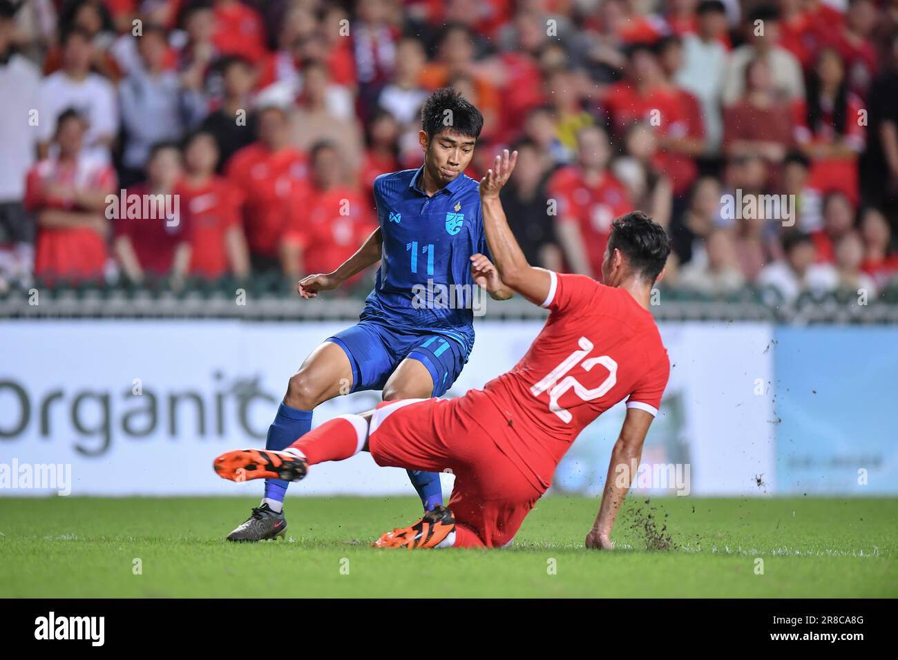 Hong Kong, China. 19th June, 2023. Channarong Promsrikaew (L) of ...