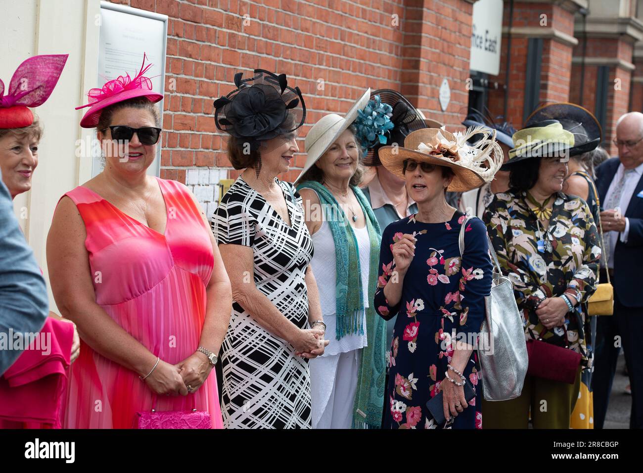 Ascot, Berkshire, UK. 20th June, 2023. Racegoers arriving for Day One ...