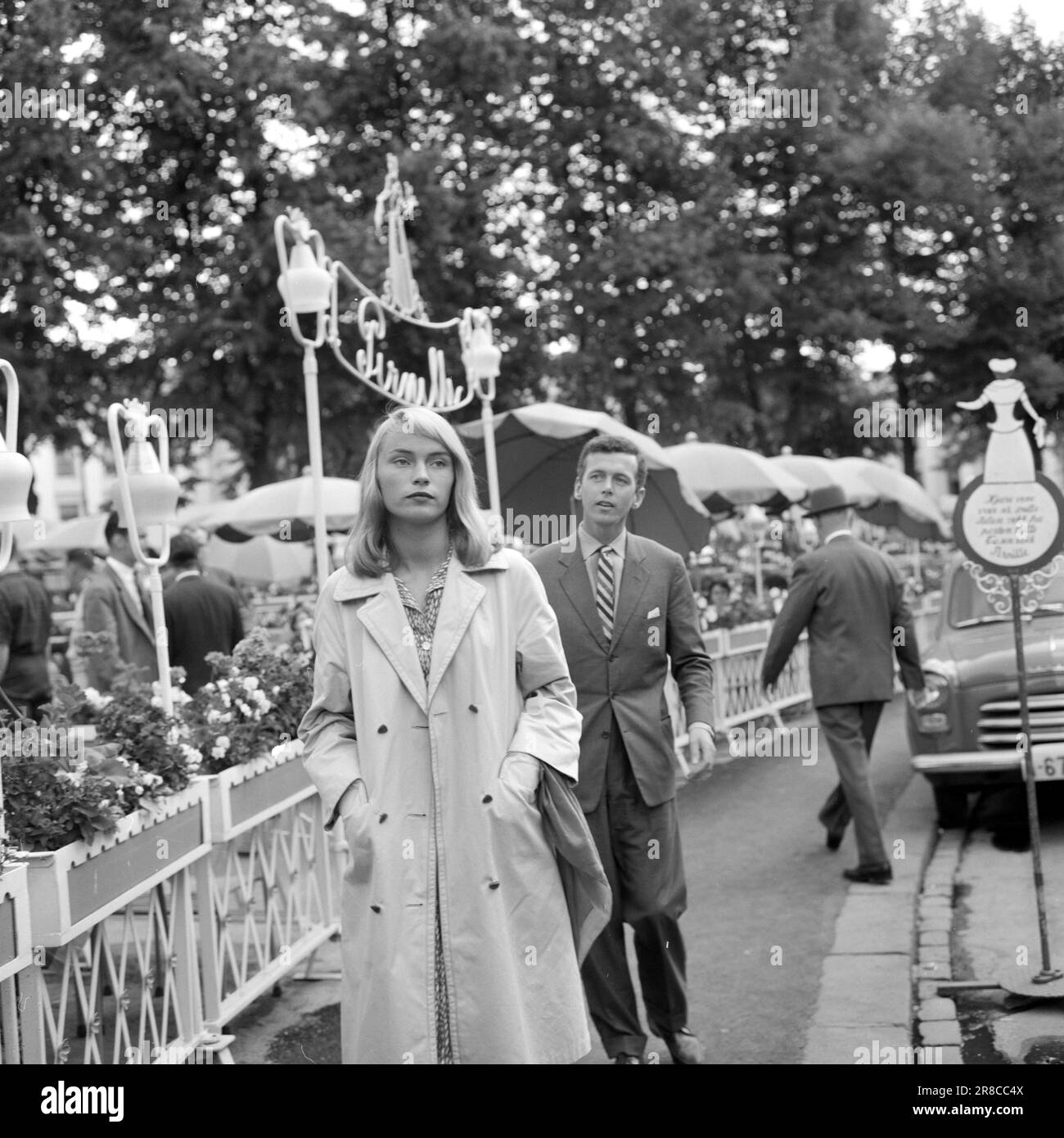 Actual 28-8-1960: Line from the monastery Margrete Robsahm, 18 years ...