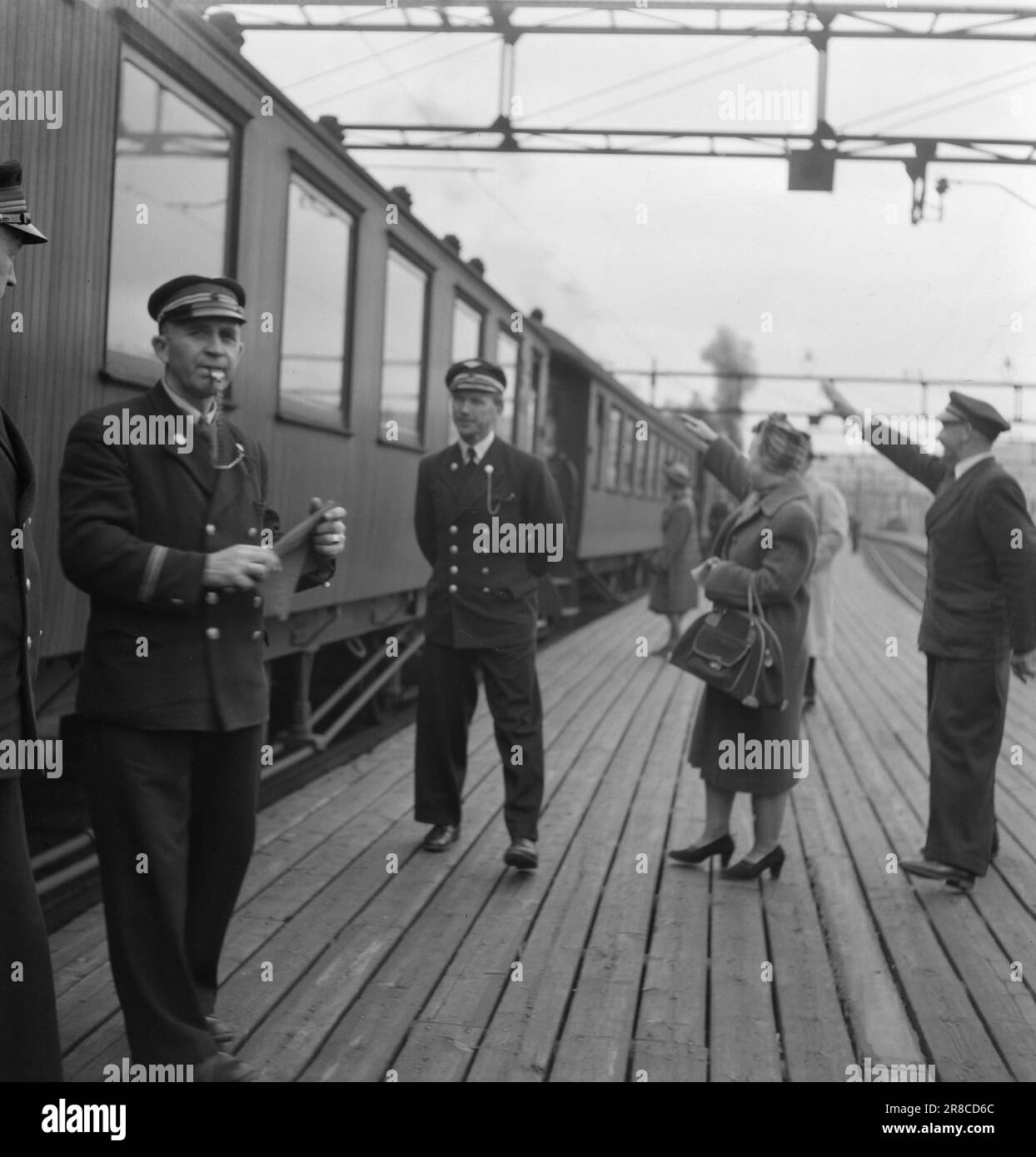 Current dispatcher Black and White Stock Photos & Images - Alamy