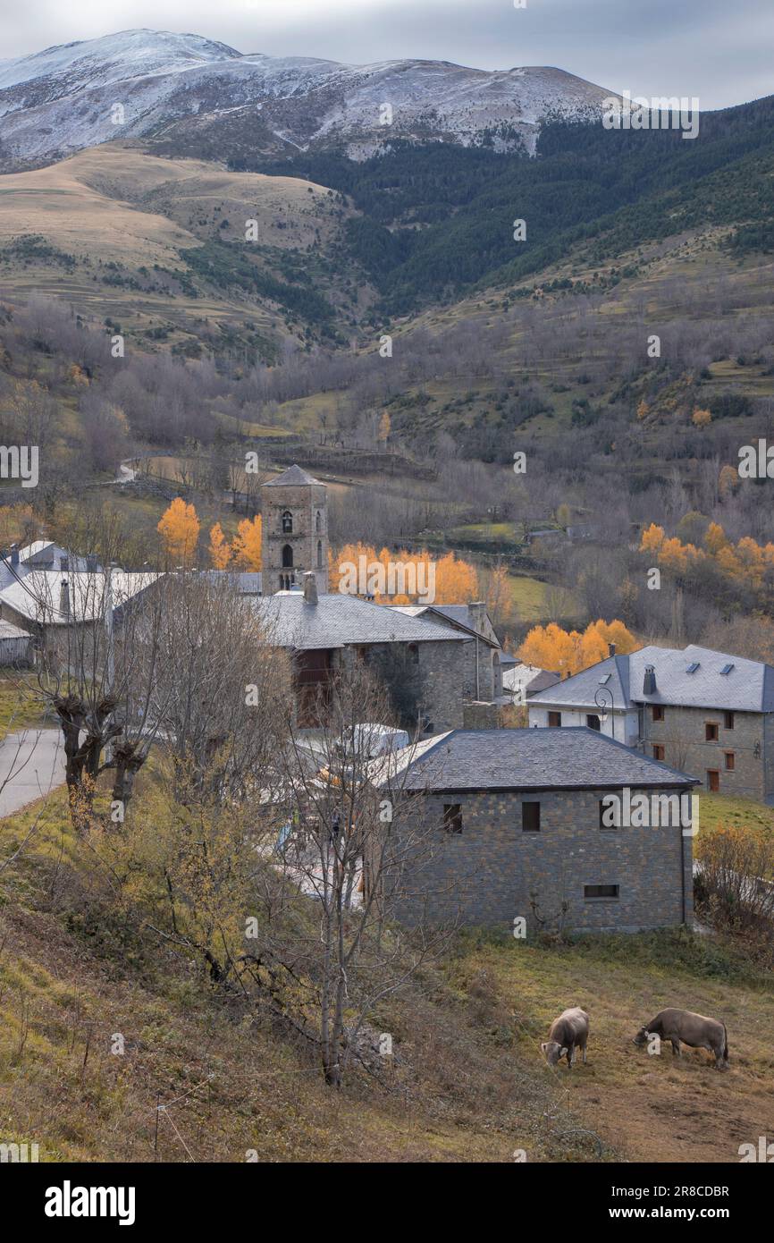 Catalonian pyrenees hi-res stock photography and images - Alamy