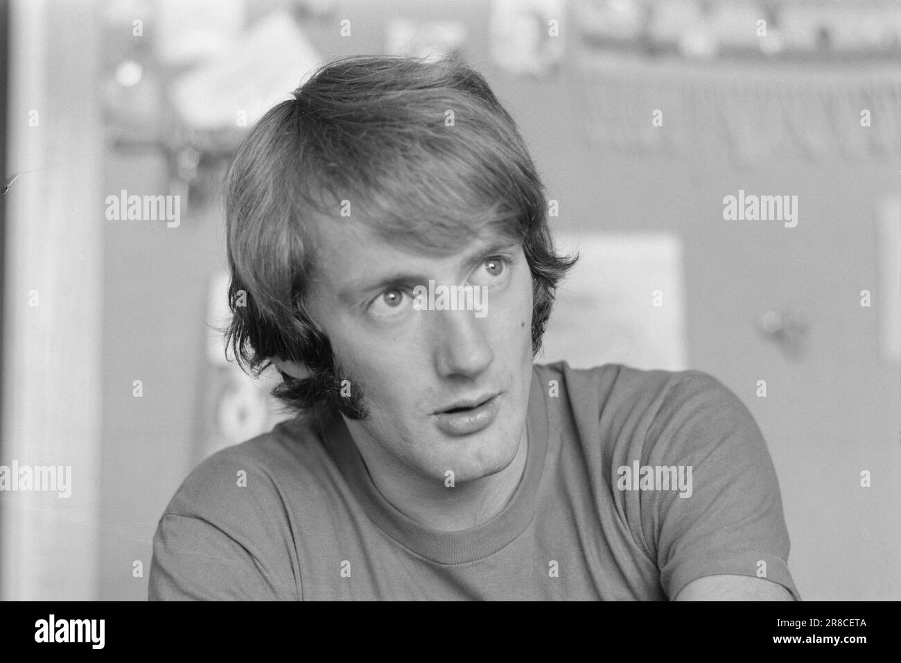 Current 34 - 5 - 1974: Falkum goes liveStud. with. Leif Roar Falkum ...