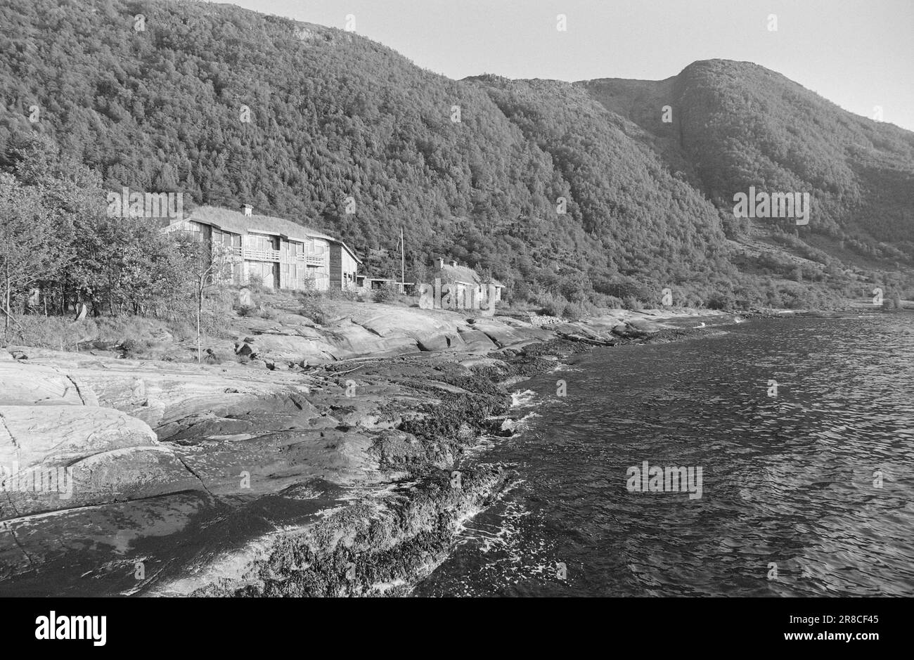 Actual 26 - 5 - 1974: Shafts and kinks for touristsBrekkestranda Hotell ...