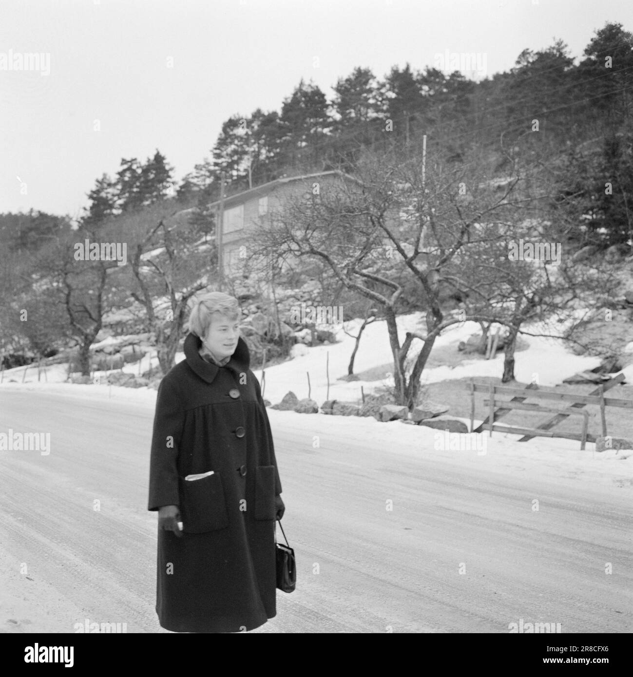 Actual 6-7-1960: On old plots Anne-Marie Rockefeller from Søgne ...