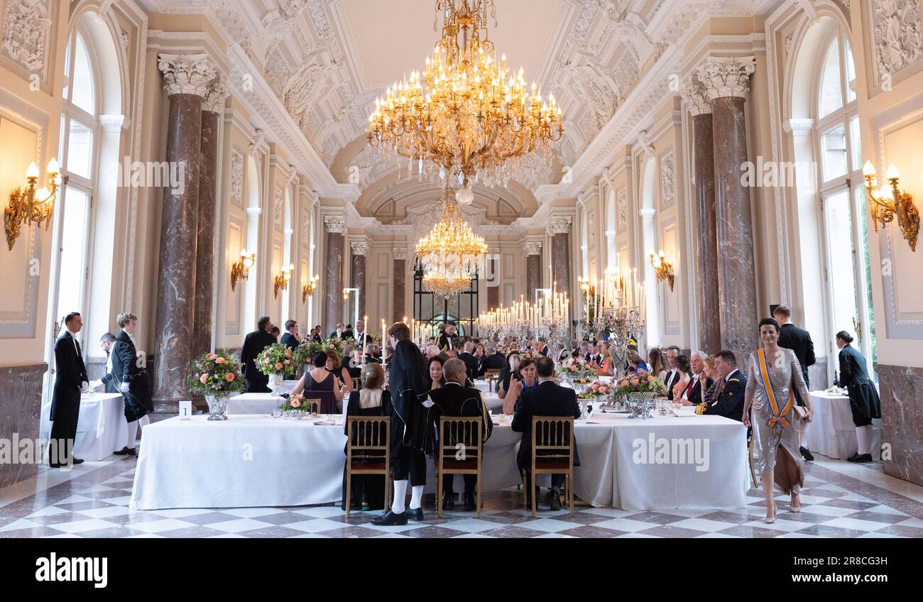 Banquet royal royals hi-res stock photography and images - Alamy