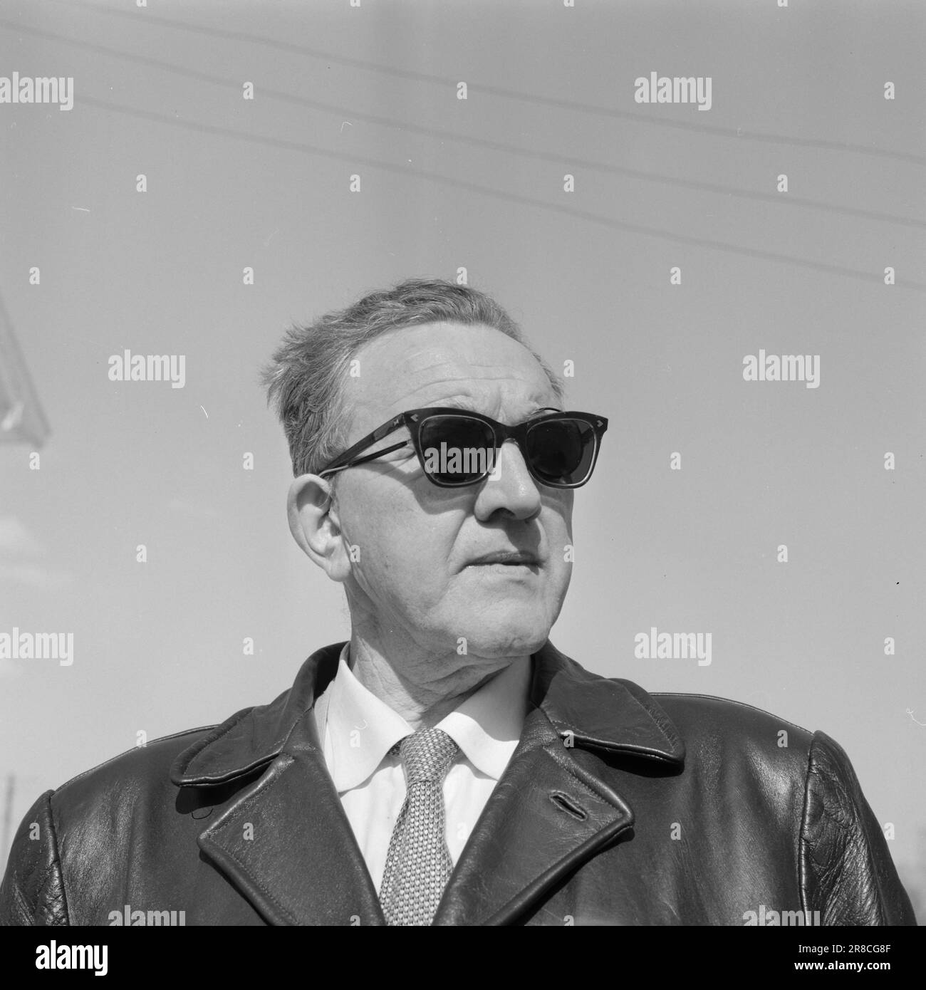 Current 18-9-1960: Norway's happiest man Einar Pedersen was blind for ...