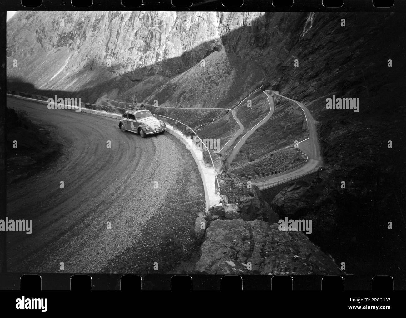 Little loops hi-res stock photography and images - Alamy