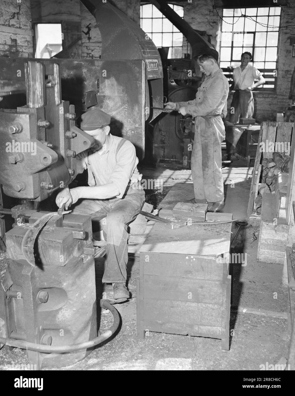 Black rugs hi-res stock photography and images - Alamy