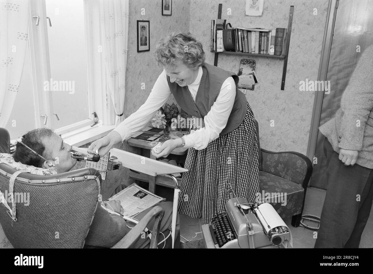 Legs move Black and White Stock Photos & Images - Alamy