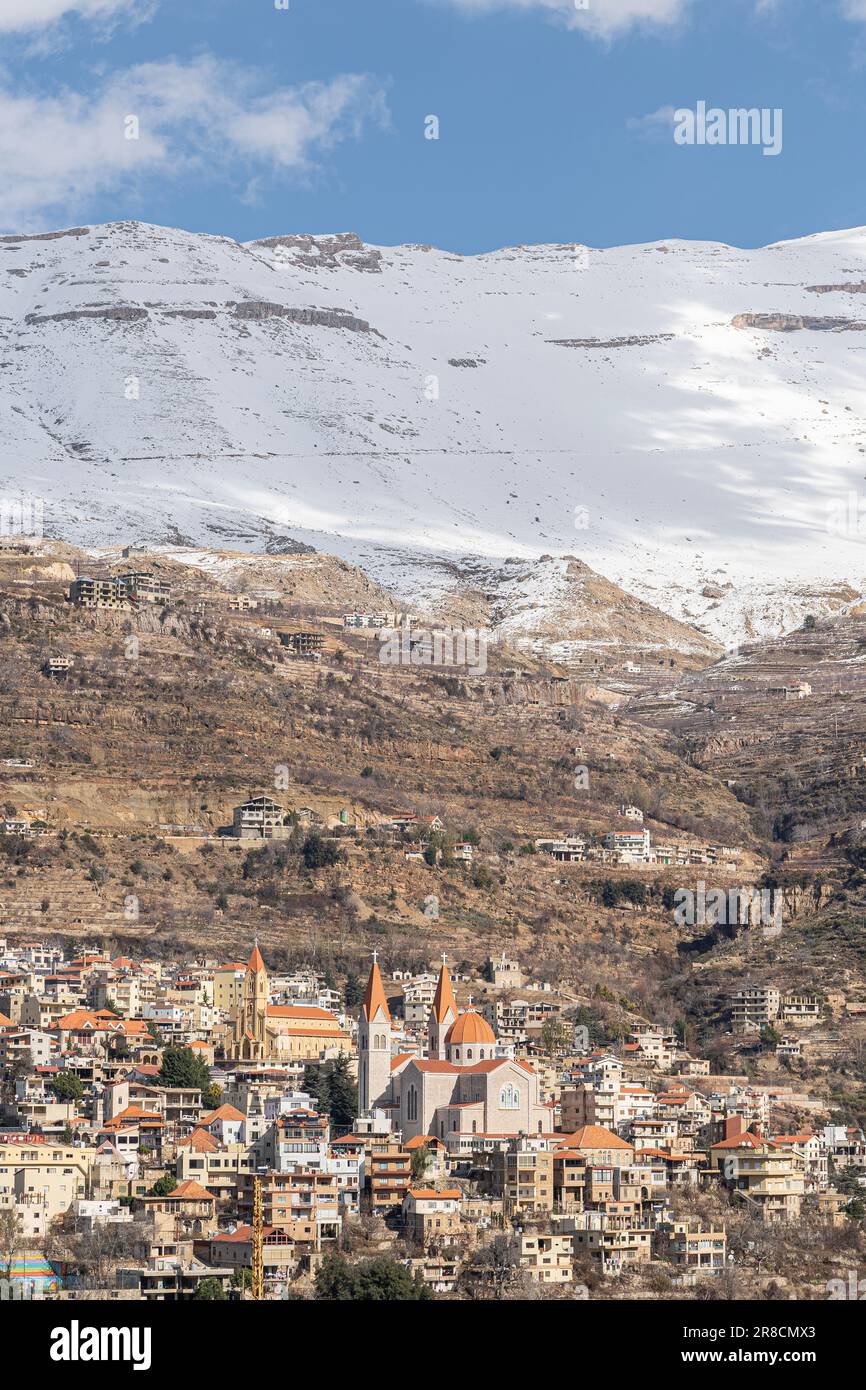 Church mount lebanon snow hi-res stock photography and images - Alamy
