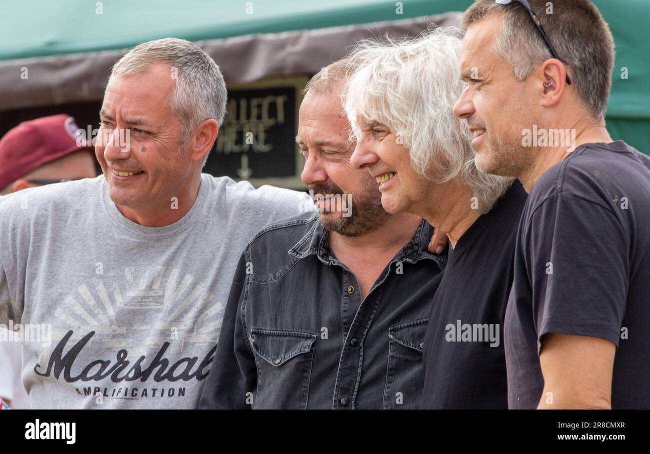Guitarist Albert Lee smiling and posing for a selfie at the 2017 ...