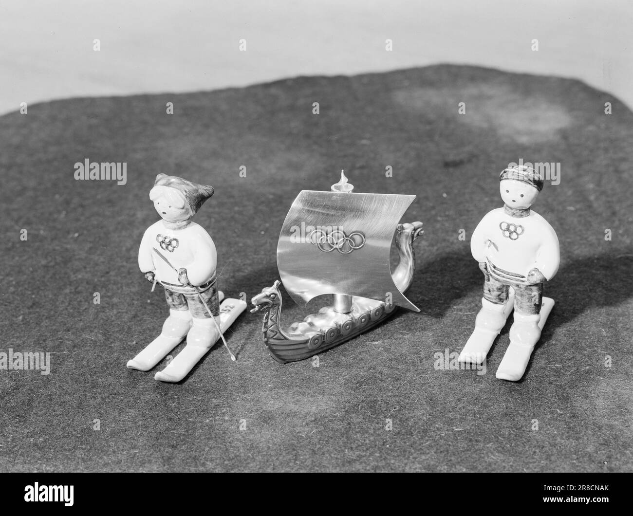 Current 26-1951: The flood of souvenirs in connection with the Olympic ...