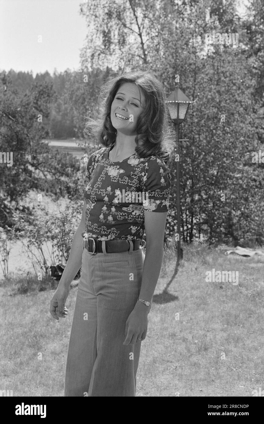 Tv norway a Black and White Stock Photos & Images - Alamy