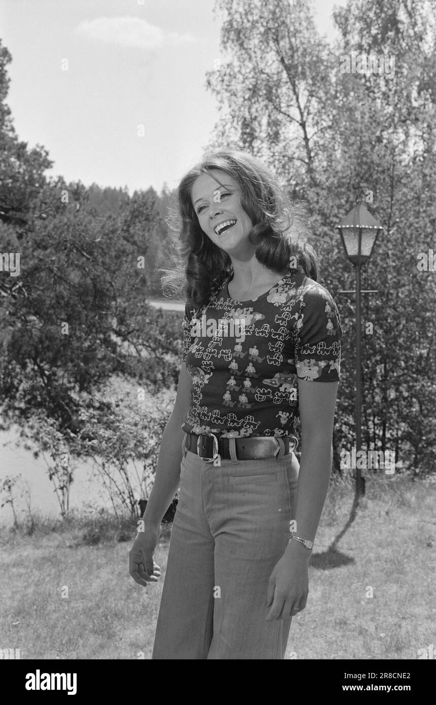 Wenche show Black and White Stock Photos & Images - Alamy