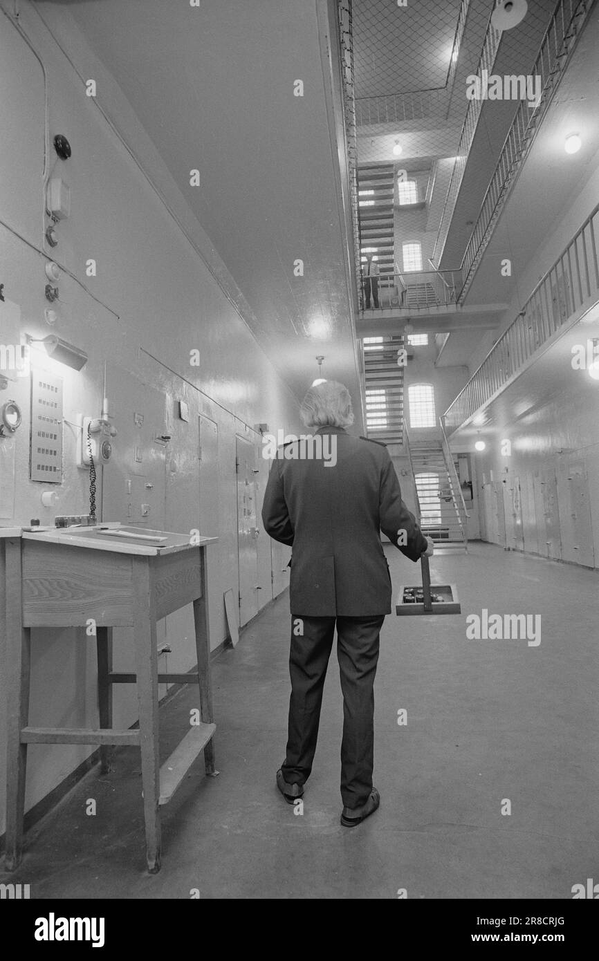 Actual 29 - 4 - 1974: A night in prisonOslo District Prison, Ward B, is ...