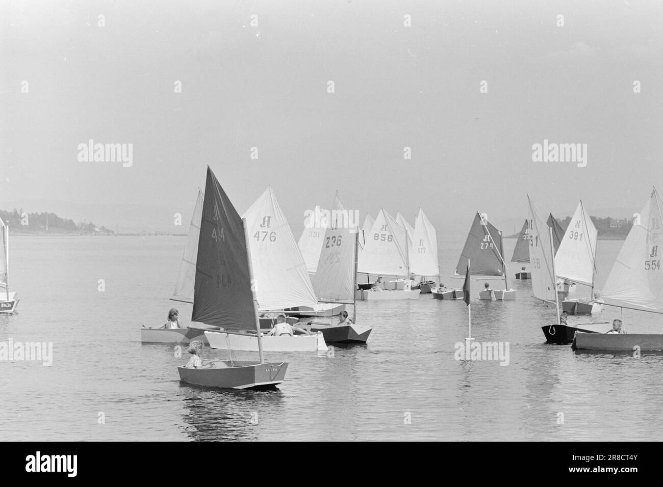 Current 29-3-1960 : Breeze in small sails. Future great sailors start ...