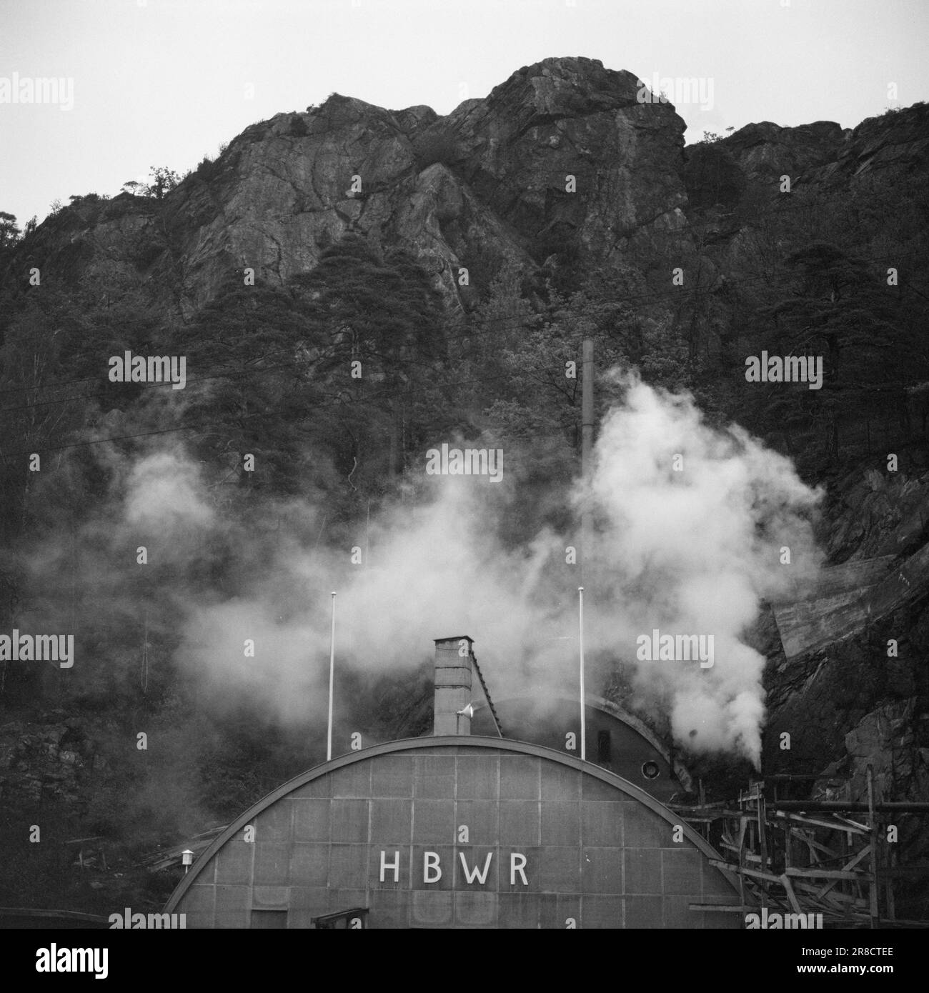 Actual 45-7-1960: For full atomic steam As the first country outside of ...