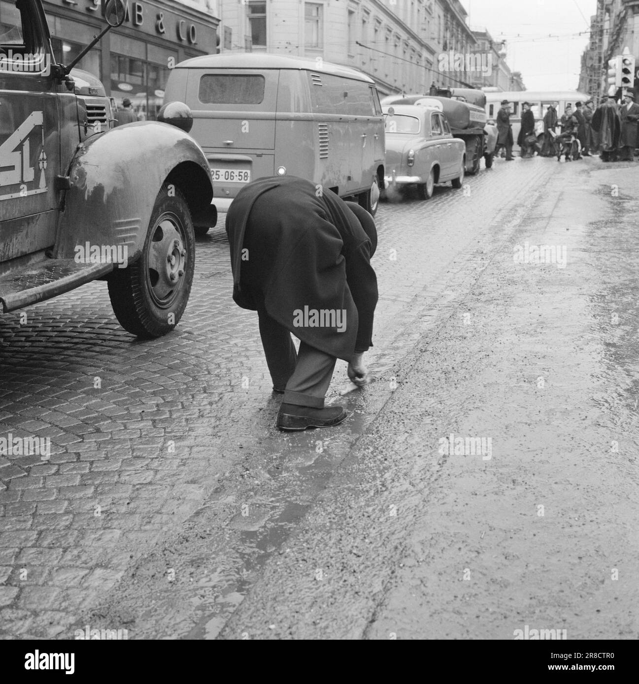 Who passed aged six Black and White Stock Photos & Images - Alamy