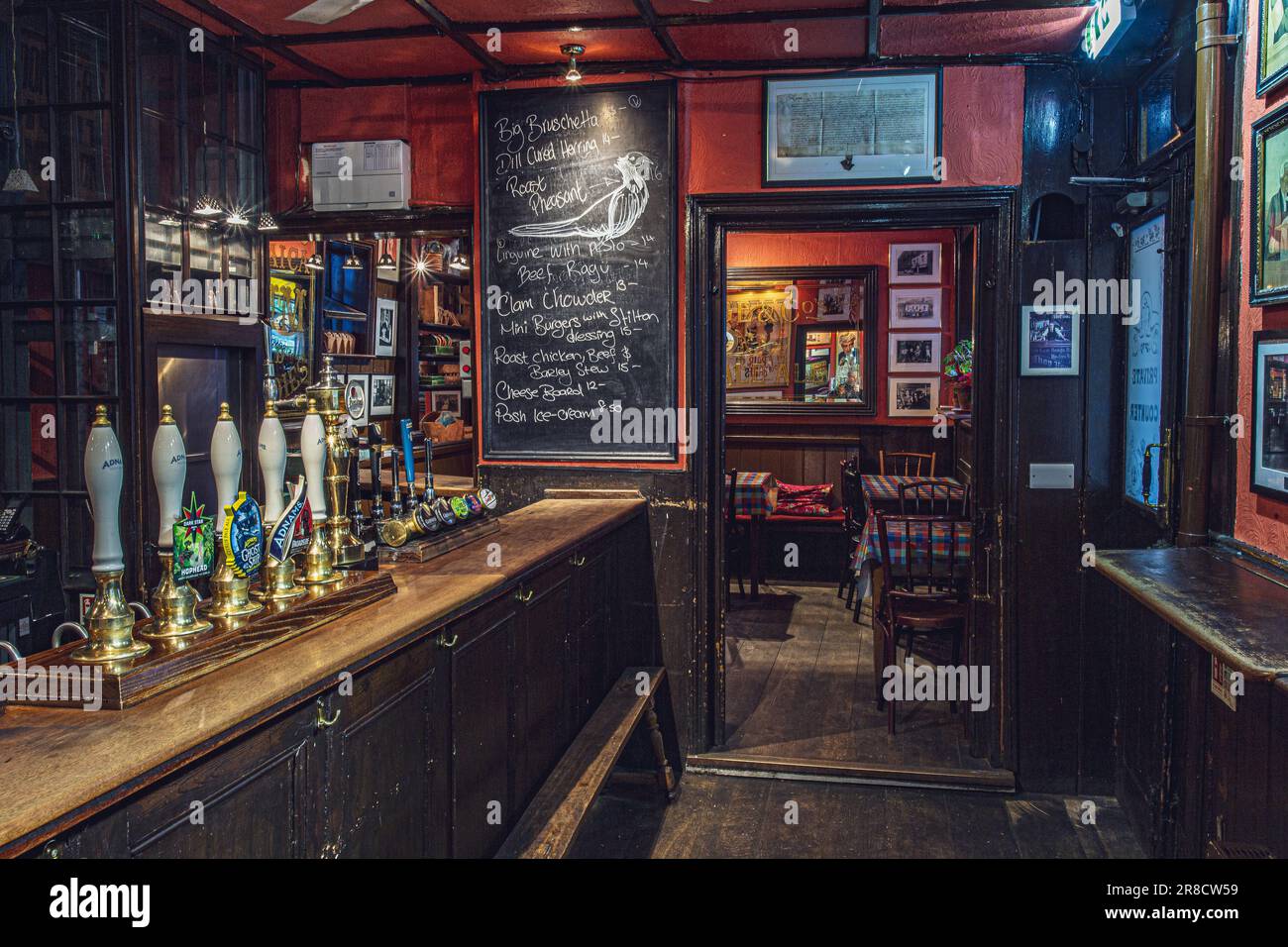 Seven Stars Pub England, London, Holborn Stock Photo - Alamy