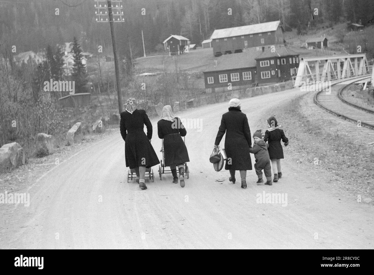 Actual 25/26-1946: Nore II - a magnificent Christmas present. Nore II ...