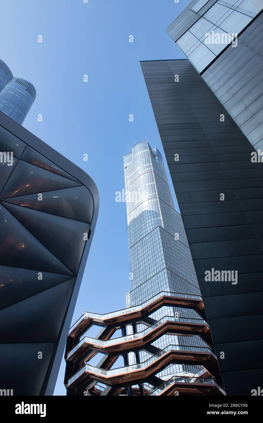 New York City skyline from ground level including "The Vessel Stock ...