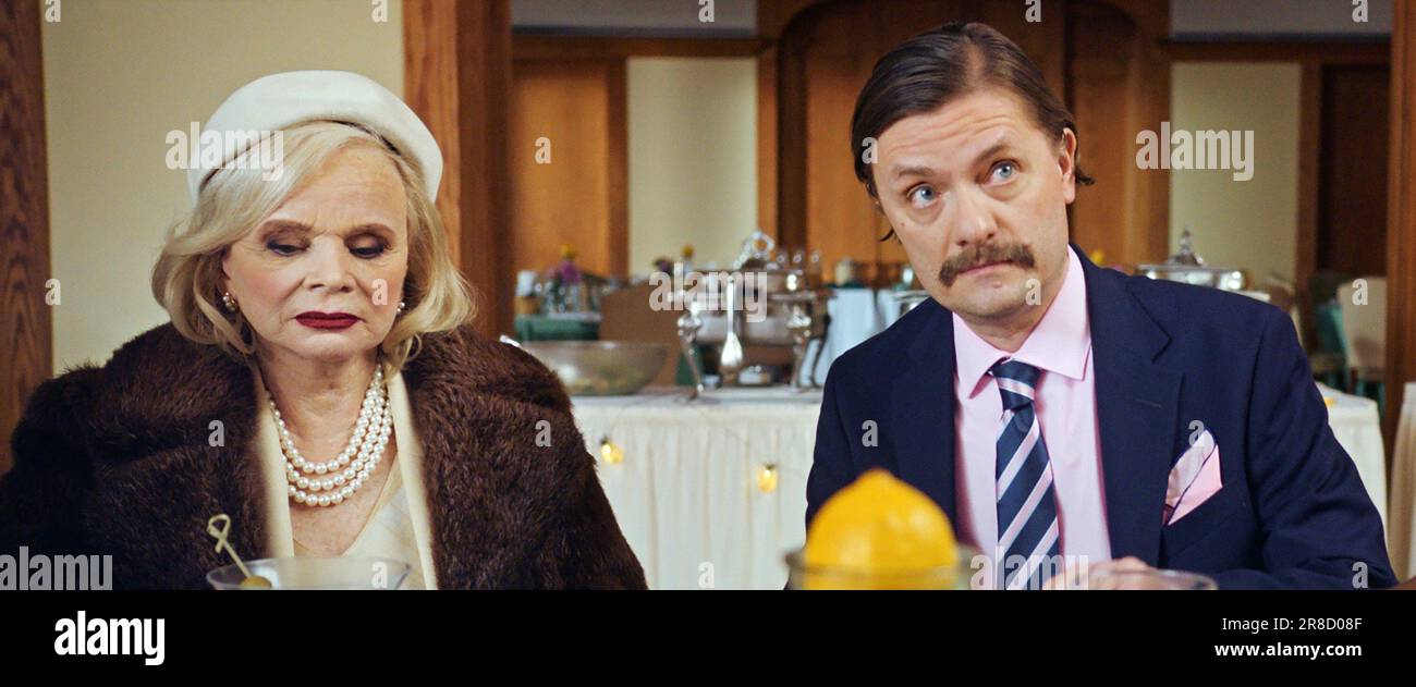 THE COUNTRY CLUB, from left: Margaret Ladd, James Urbaniak, 2023 ...