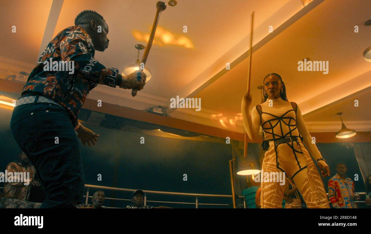 INUMBER NUMBER: JOZI GOLD, Noxolo Dlamini (right), 2023. © Netflix ...