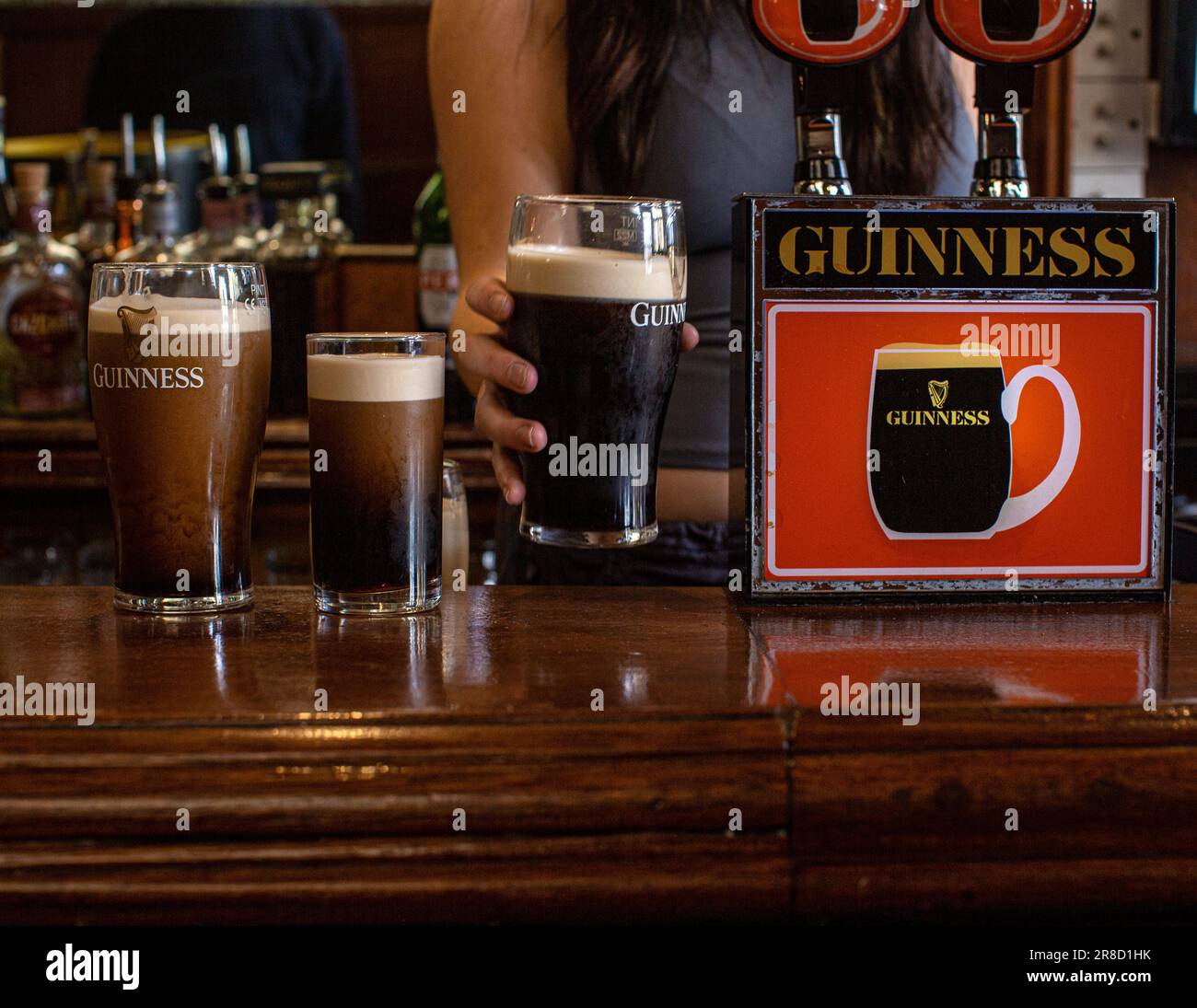 Guiness beer hi-res stock photography and images - Alamy