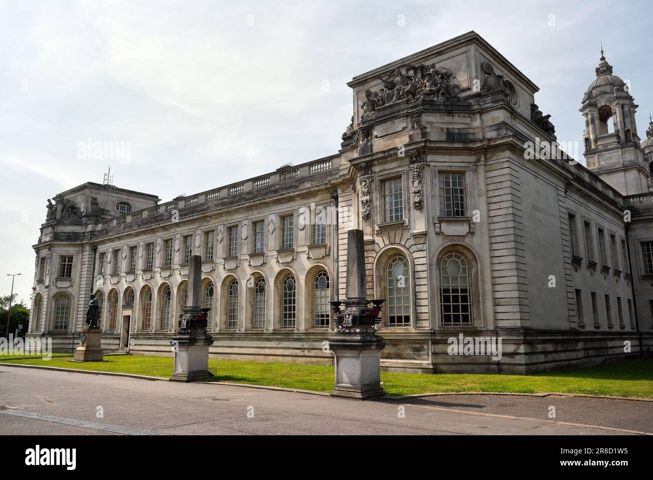 Cardiff crown court court hi-res stock photography and images - Alamy
