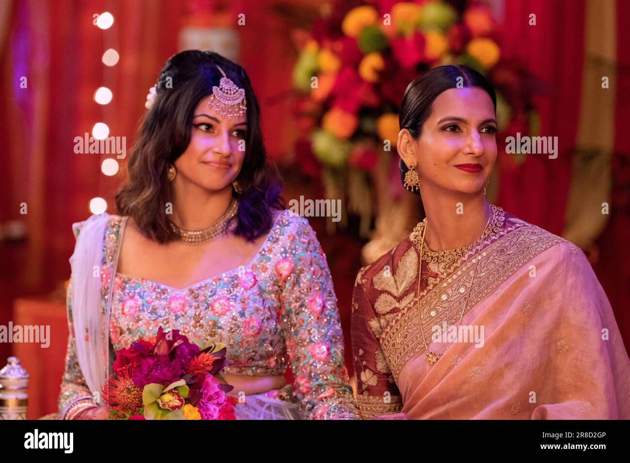 NEVER HAVE I EVER, from left: Richa Moorjani, Poorna Jagannathan ...