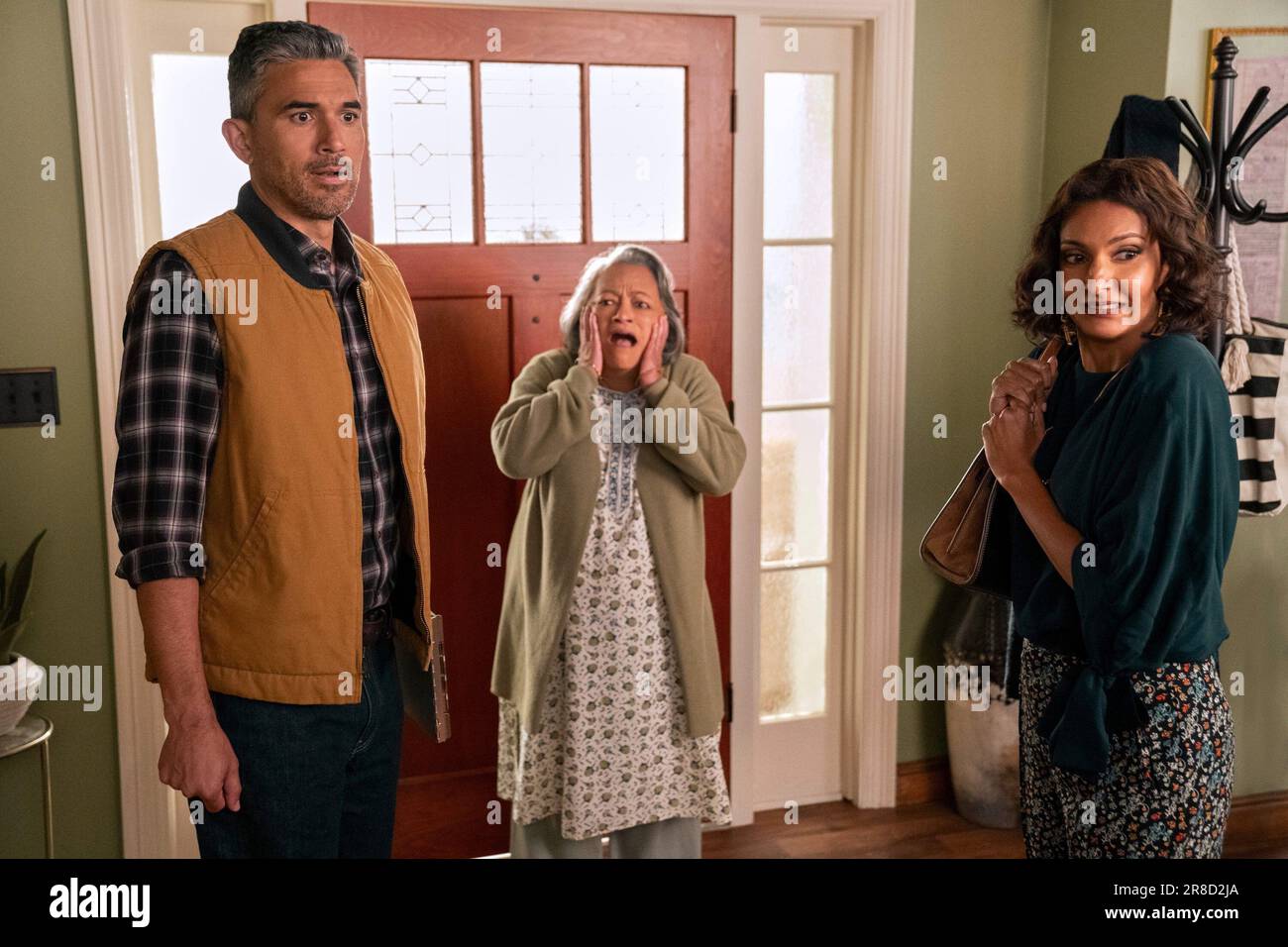 NEVER HAVE I EVER, from left: Ivan Hernandez, Ranjita Chakravarty, Poorna Jagannathan, '...liked ...