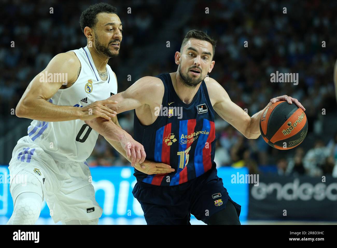 Tomas satoransky basketball hi-res stock photography and images - Alamy