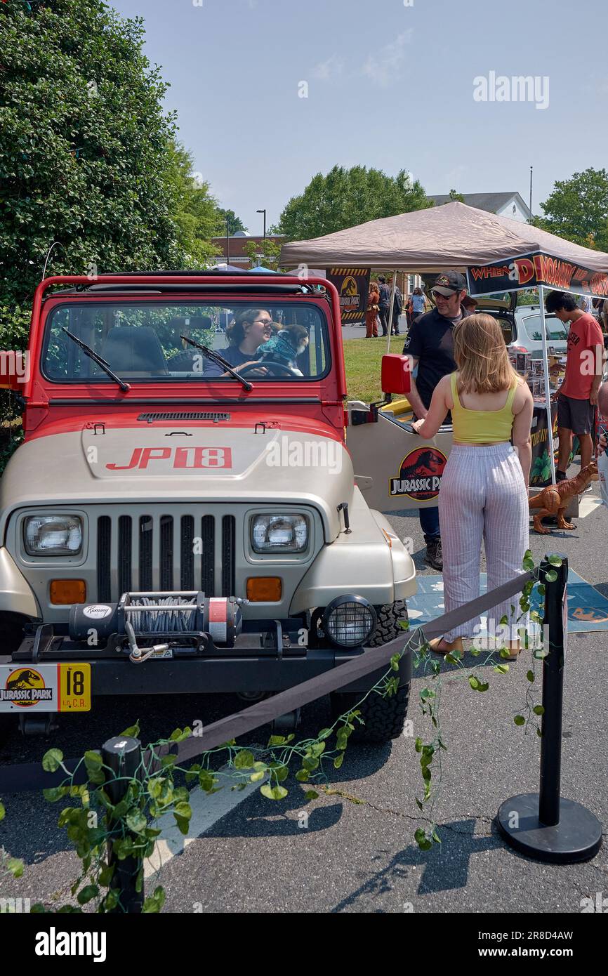 Jurassic Park replica vehicle at the Dover Comic Con, Dover, Delaware ...