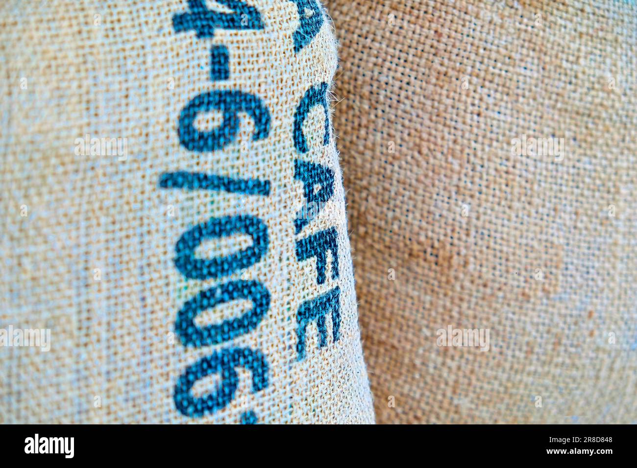 Jute bags hi-res stock photography and images - Alamy