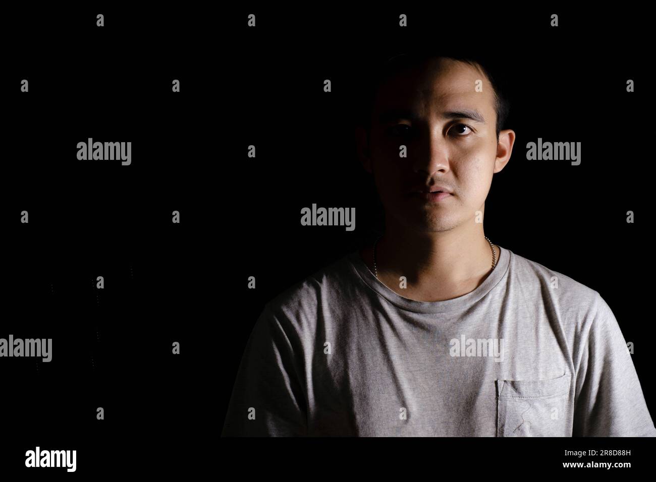 Face in bl hi-res stock photography and images - Alamy