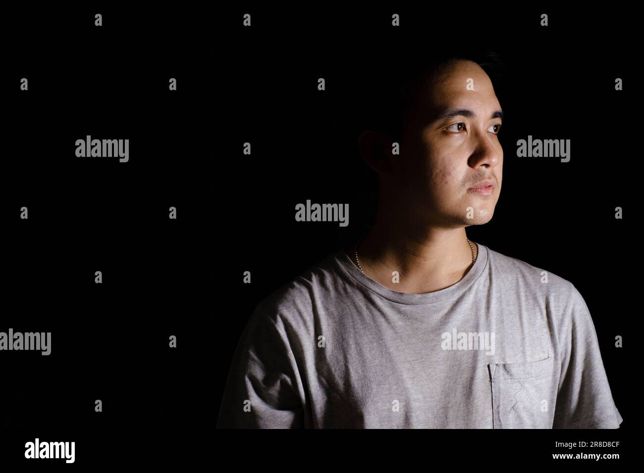 Side profile asian man hi-res stock photography and images - Alamy